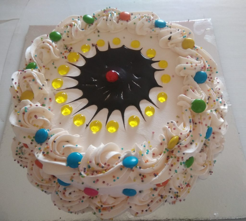 EGGLESS Premium Choco Vanilla Cake - Cake Carnival| Online Cake ...